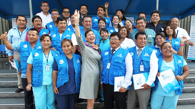 Perú felicita a 30 médicos por brindar atención en Manabí