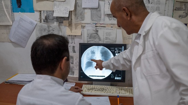 Récord de casos de tuberculosis, enfermedad que resurge como la ...