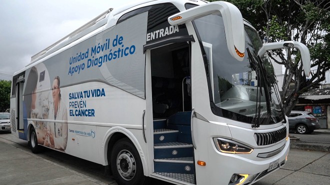 SOLCA Guayaquil estrena dos nuevas unidades móviles de apoyo diagnóstico